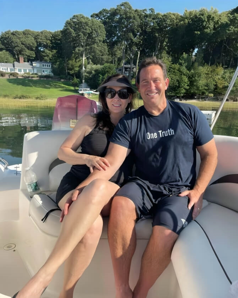 Jon Gordon Net Worth, Wife, Wiki, Child, Age, Family