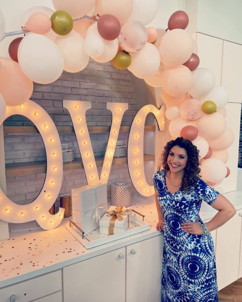 Ali Carr Bio, QVC, Age, Parents, Husband, Net Worth, Wiki