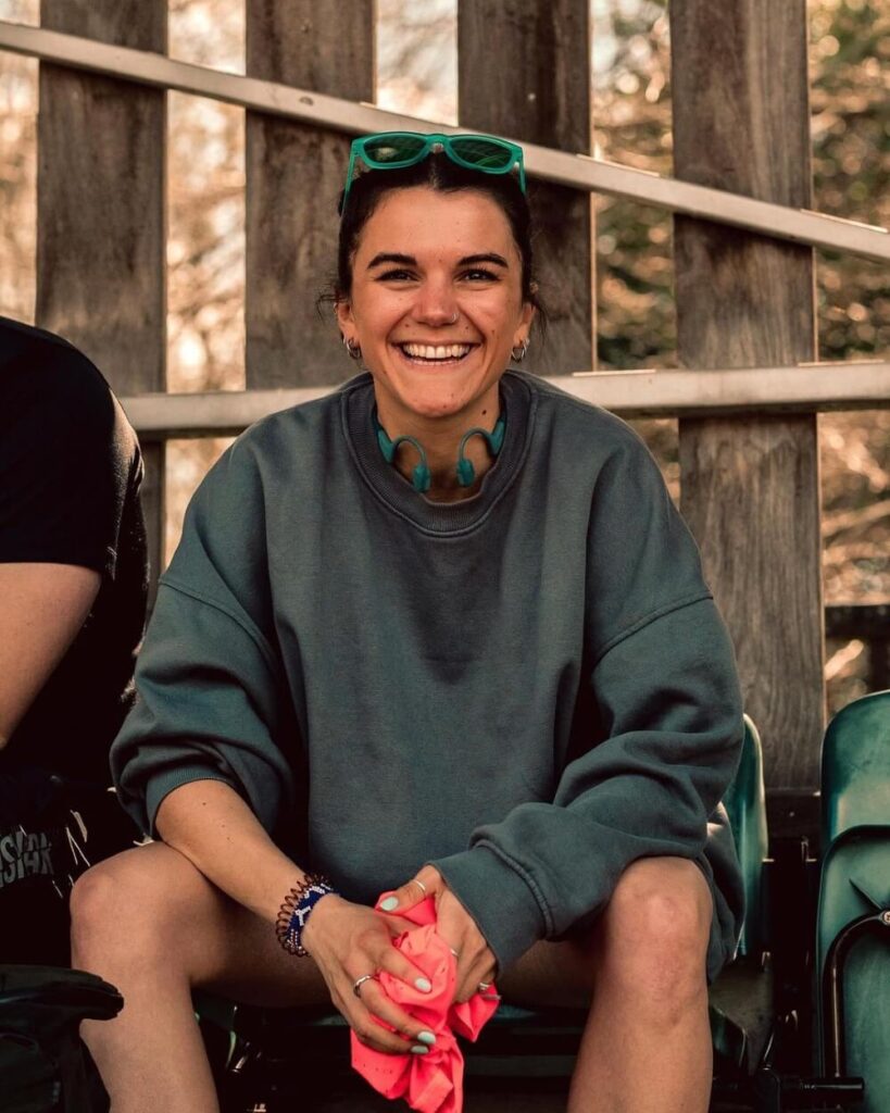 Philippa Bowden Age, Height, Husband, Net Worth, Father, Bio