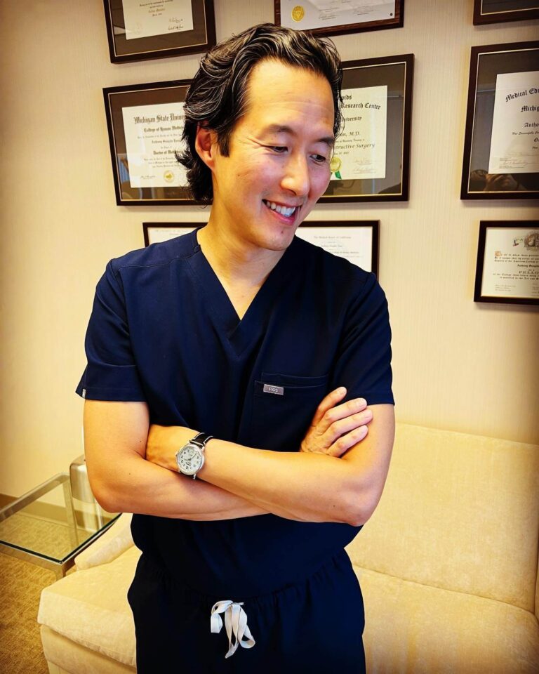 Dr. Anthony Youn Age, Family, Daughter, Net Worth, Wiki