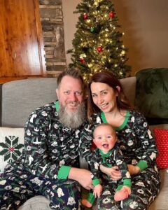 Elizabeth Zharoff Age, Brain Surgery, Husband, Net Worth, Wiki