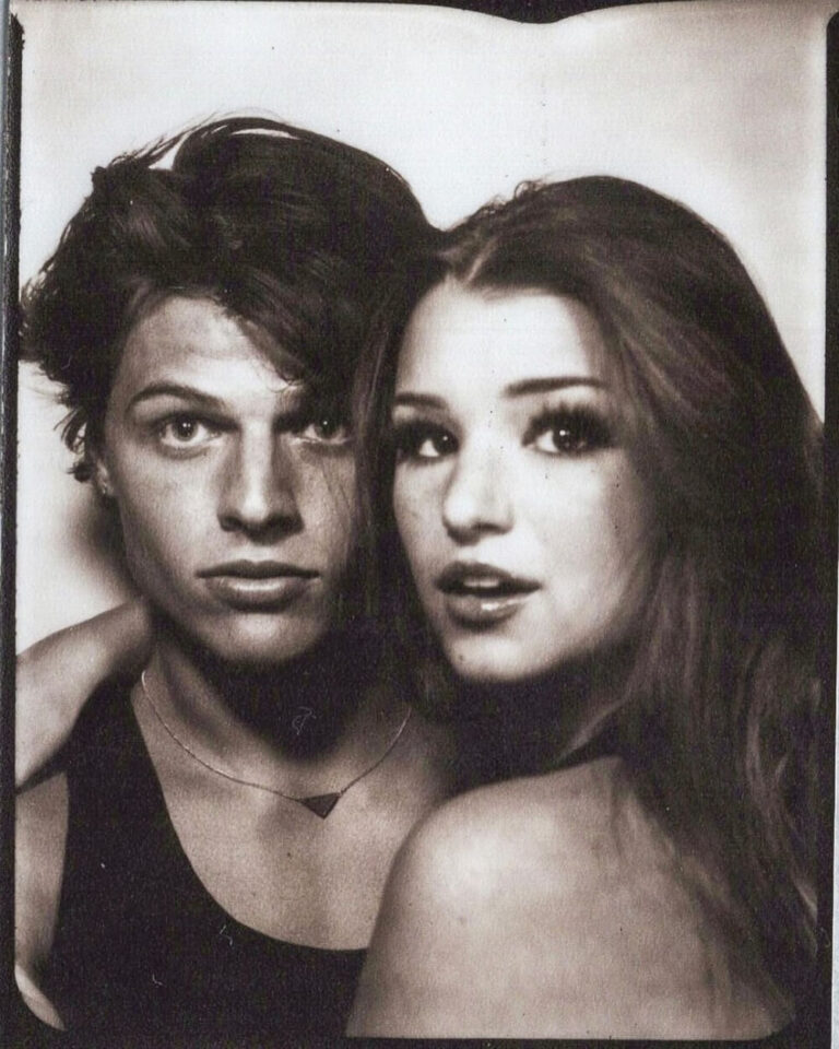 Sam Dezz Age, Height, Girlfriend, Net Worth, Sister, Wiki