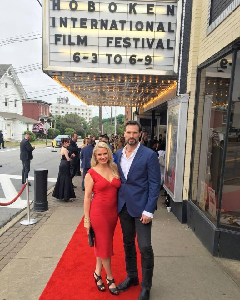 Terri Conn QVC Age, Net Worth, Husband, Daughters, Wiki