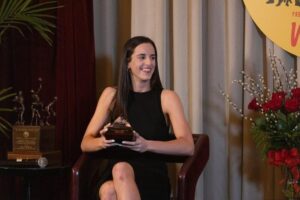 Caitlin Clark Stats, Height, Age, Weight, Net Worth, Husband, Bio