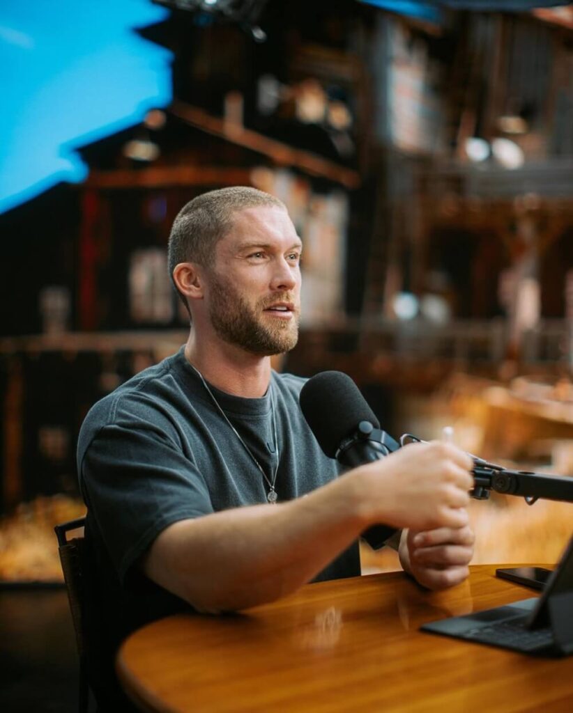 Chris Williamson Bio, Wife, Age, Height, Net Worth