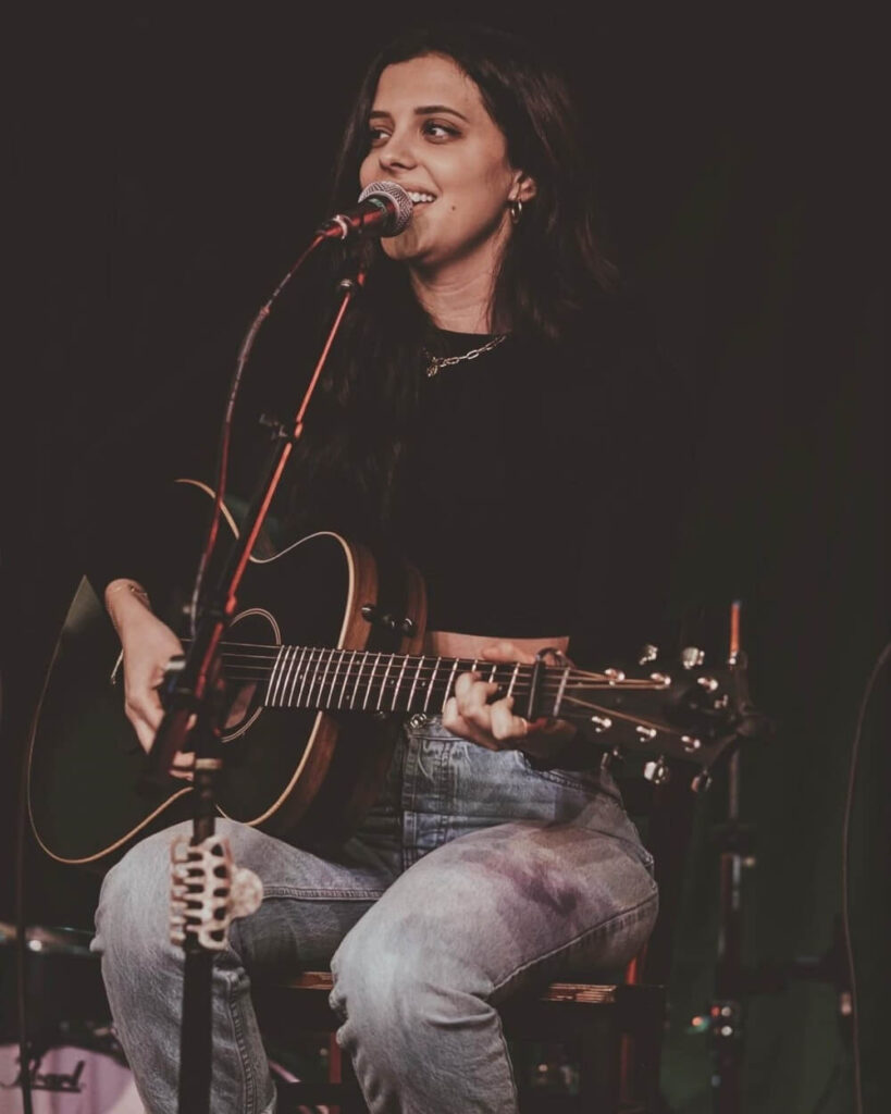 Lanie Gardner Bio, Age, Height, Net Worth, Boyfriend, Songs