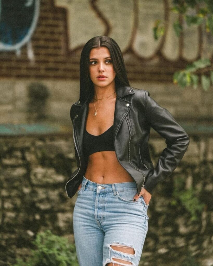 Lanie Gardner Bio, Age, Height, Net Worth, Boyfriend, Songs