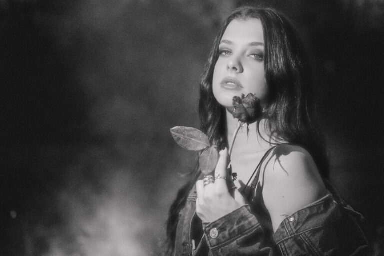 Lanie Gardner Bio, Age, Height, Net Worth, Boyfriend, Songs