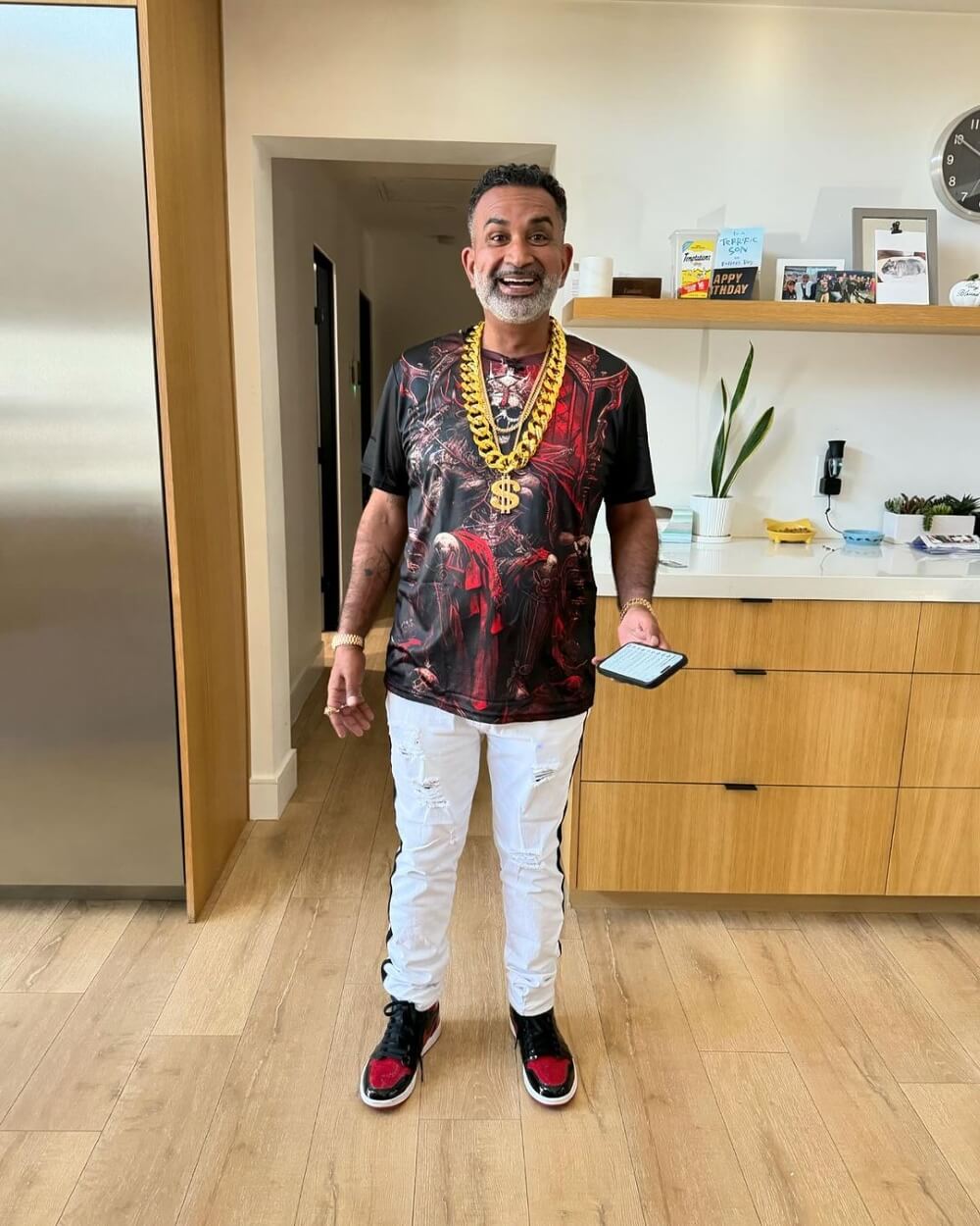 Jamil Damji Age, Wife, Sister, Net Worth, Family, Career