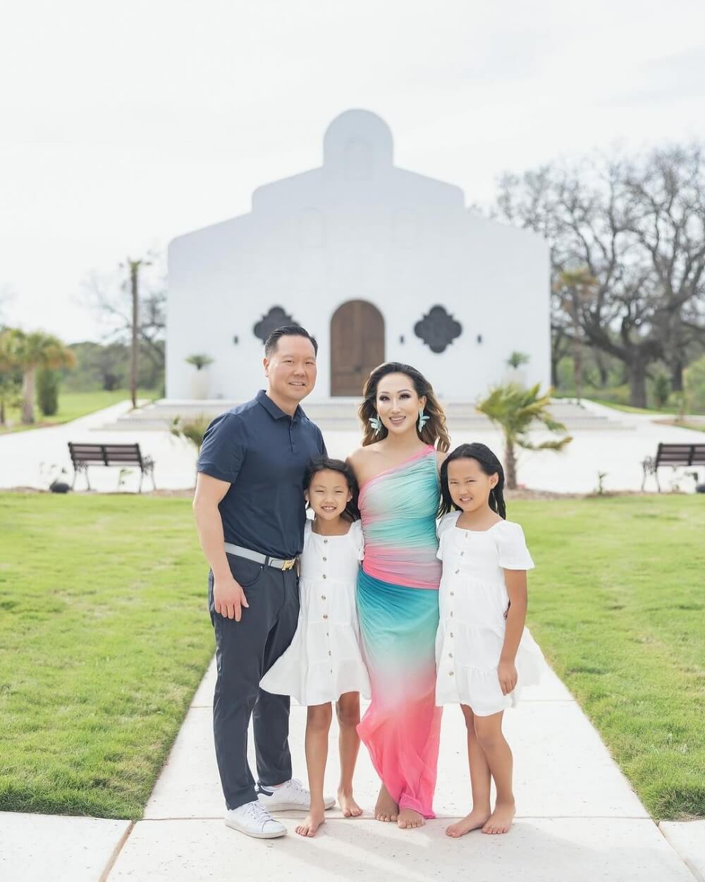 Tiffany Moon MD Age, Net Worth, Husband, Parents, Ethnicity