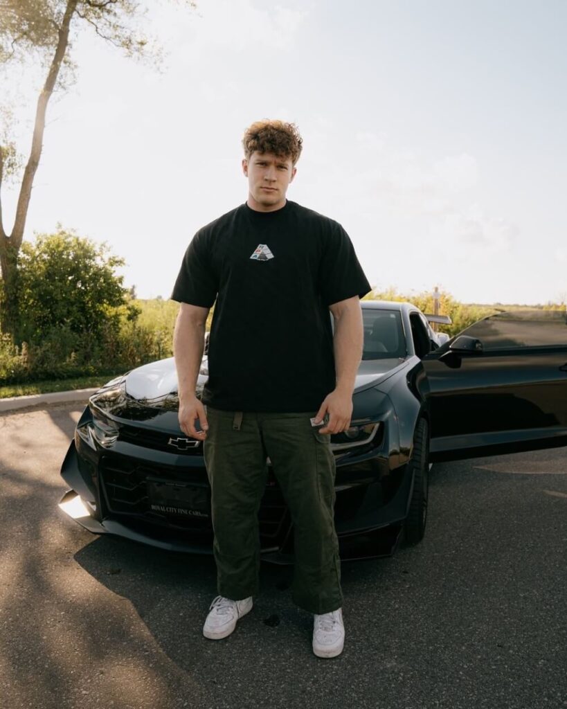 Connor Sinann Age, Height, Weight, Net Worth, Girlfriend, Ethnicity