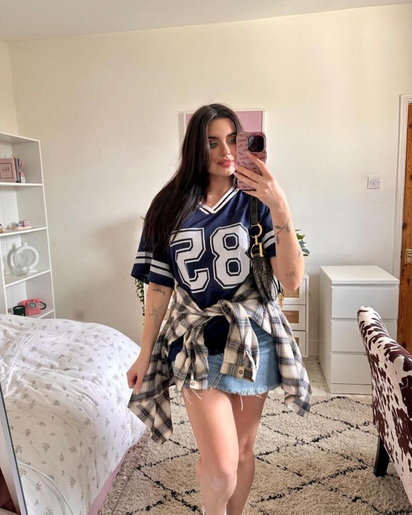 Sadie Bass Age, Height, Husband, Songs, Net Worth, Parents