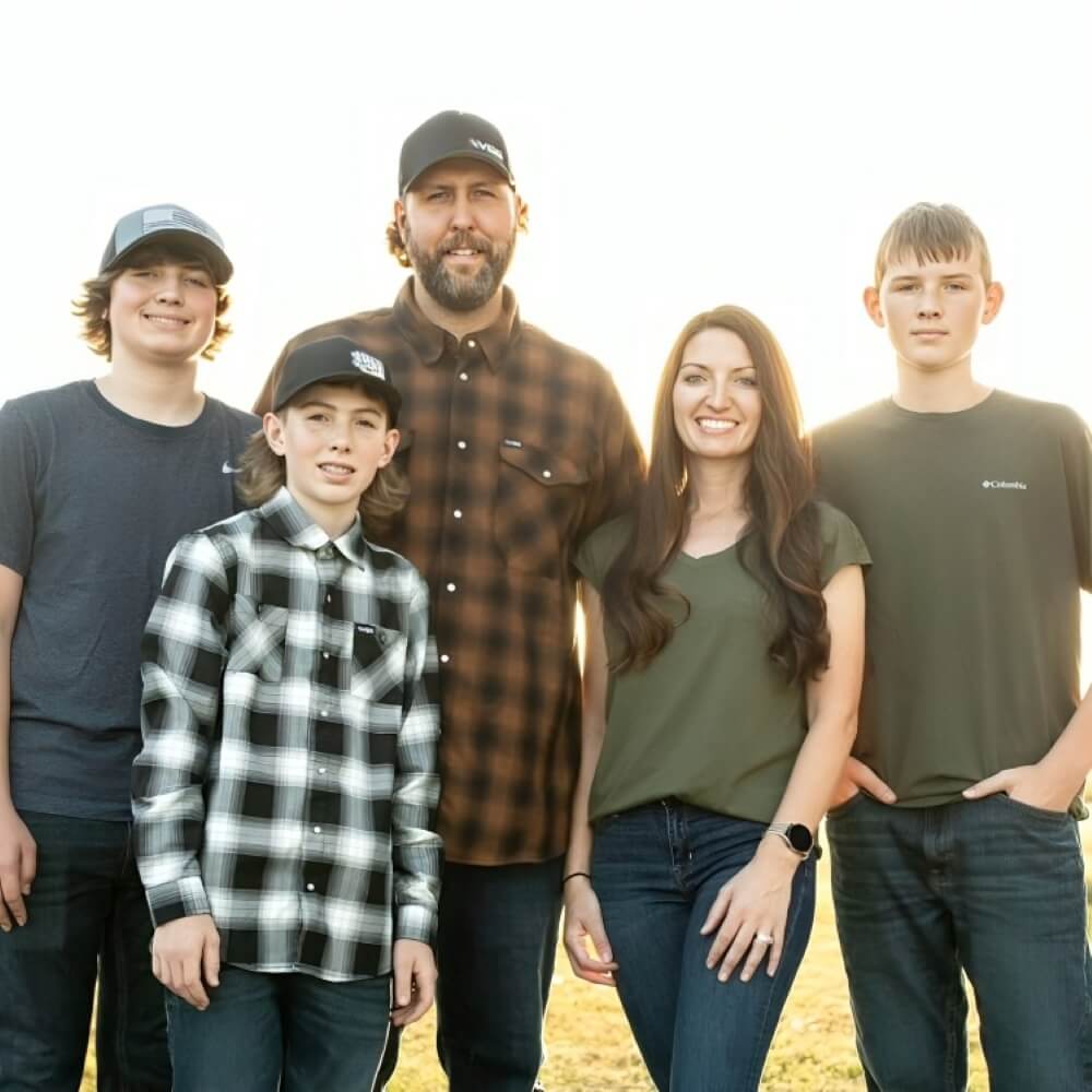 Derek Bieri Wife, Age, Height, Weight, Net Worth, Brother, Bio