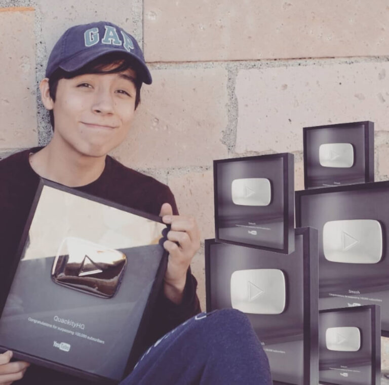 Quackity Real Name, Age, Height, Net Worth, Girlfriend