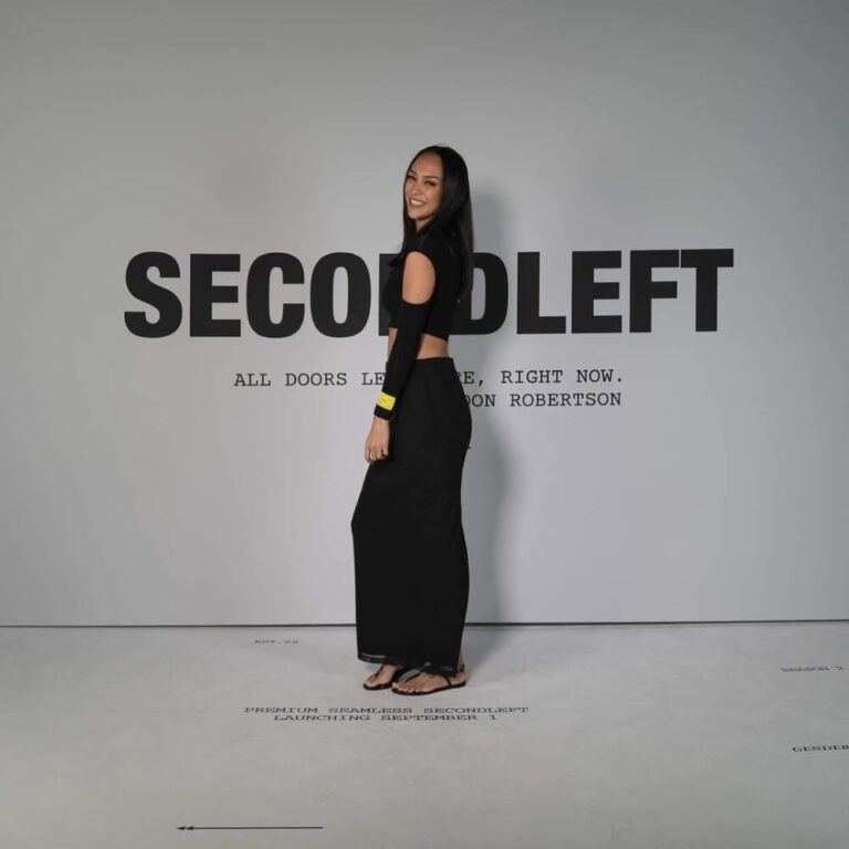 Kat Clark Husband, Age, Height, Net Worth, Daughters, Wiki