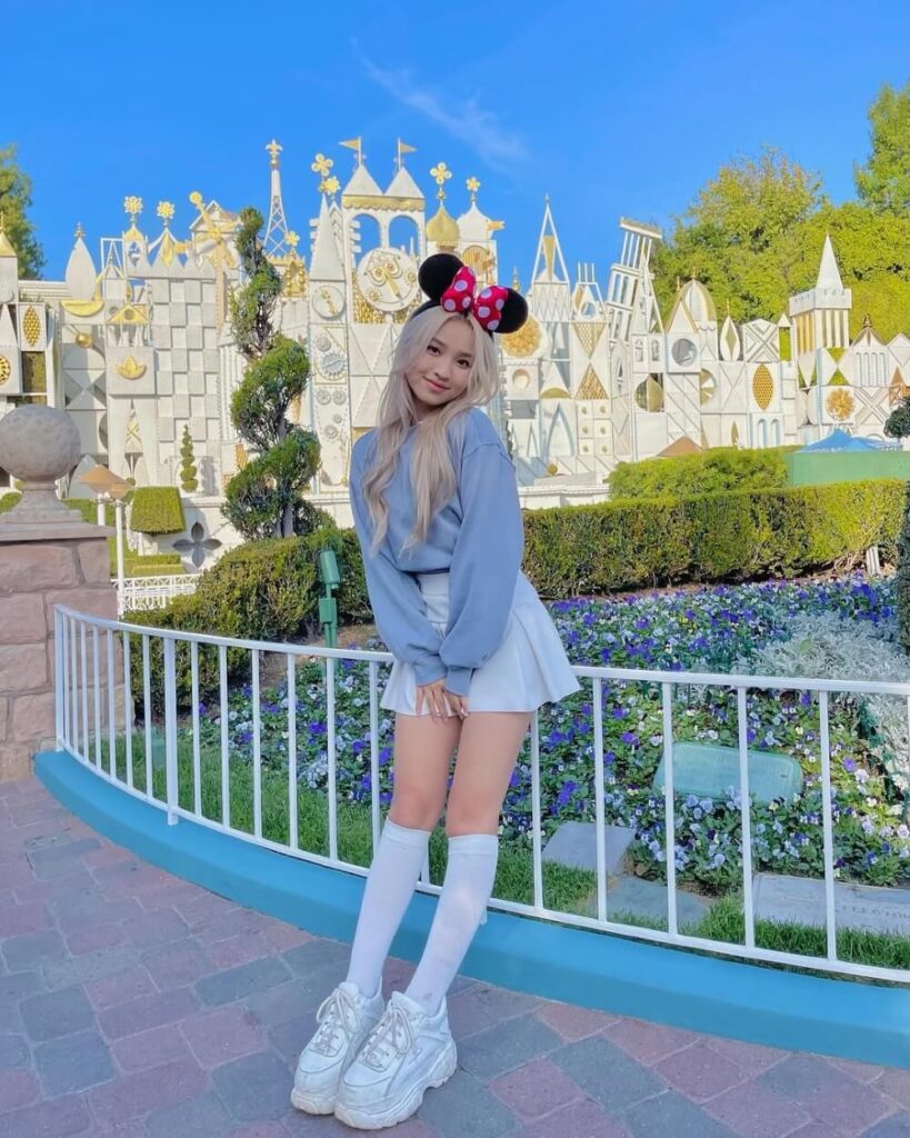 Helen Peng Bio, Age, Height, Net Worth, Boyfriend, Kpop