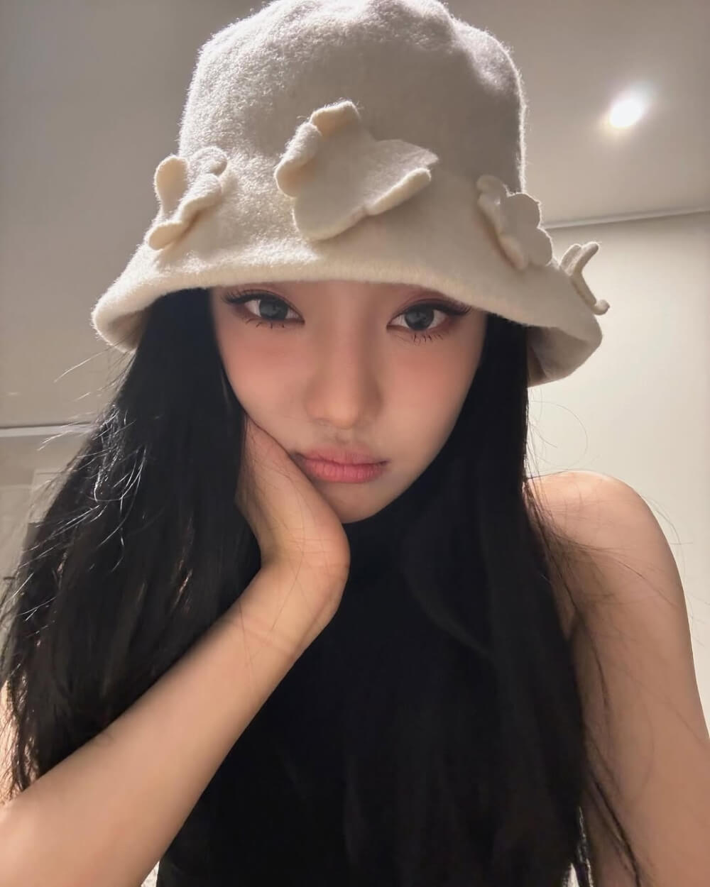 Ningning Real Name, Age, Boyfriend, Height, Net Worth, Religion