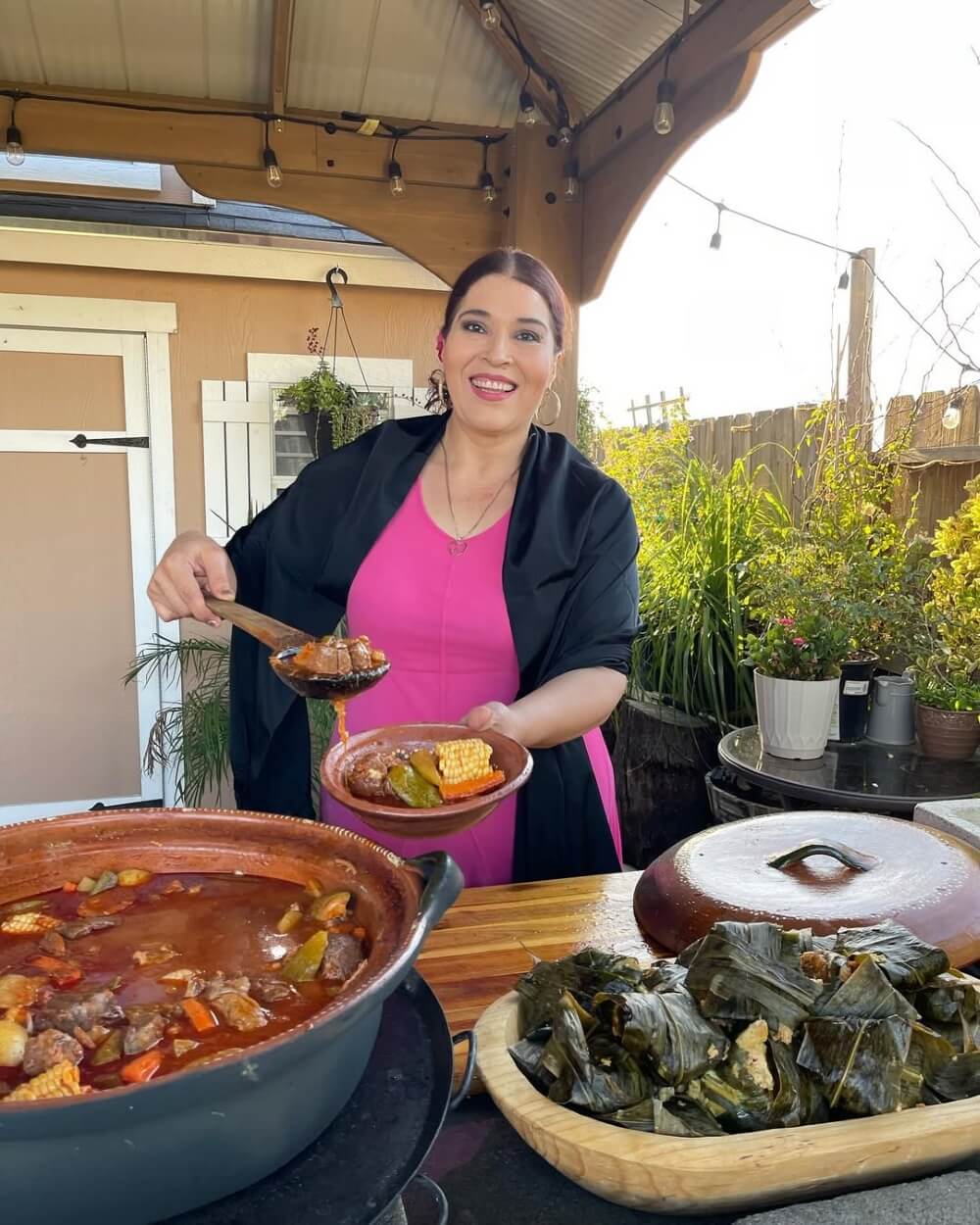 Ana Raquel Hernández Age, Husband, Net Worth, Weight Loss