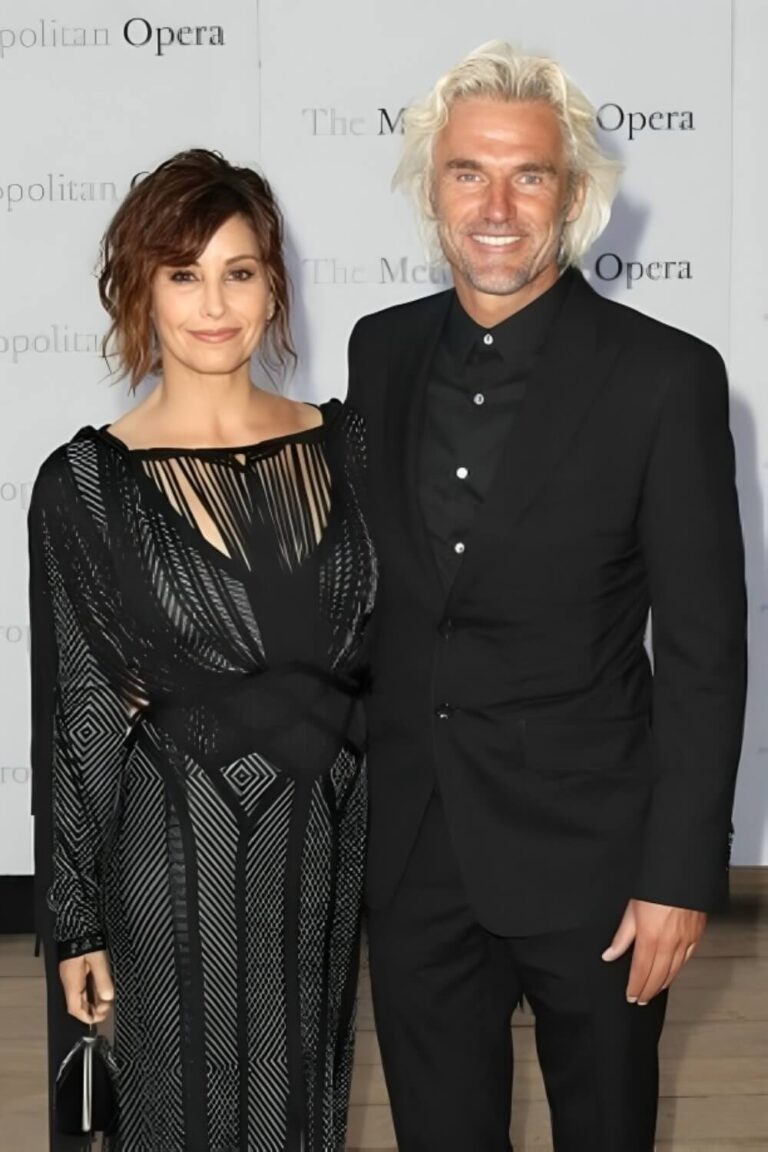 Gina Gershon Movies, TV Shows, Net Worth, Book, Husband