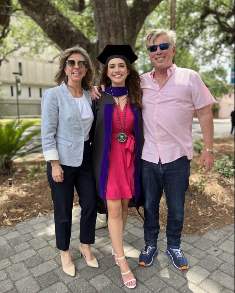 Kelly Siegler Wiki, Husband, Age, Net Worth, Kids, Height, Parents