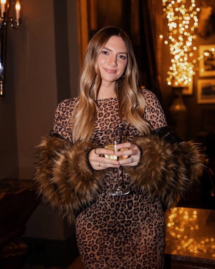 Allison Kuch Age, Height, Net Worth, Husband, Sister, College, Bio