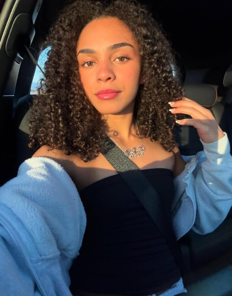 Hezly Rivera Height, Age, Net Worth, Weight, Ethnicity, Parents