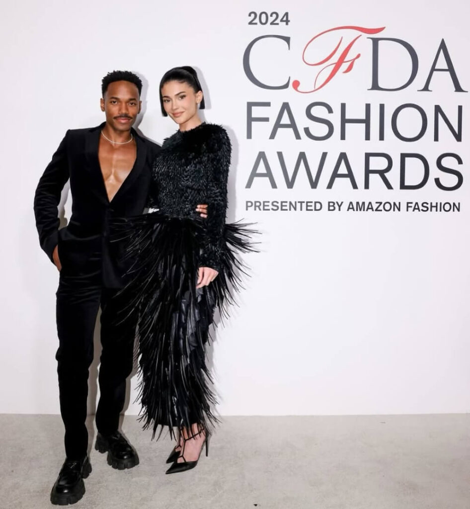 Carter Gregory Age, Wife, Parents, Net Worth, Height, Wiki