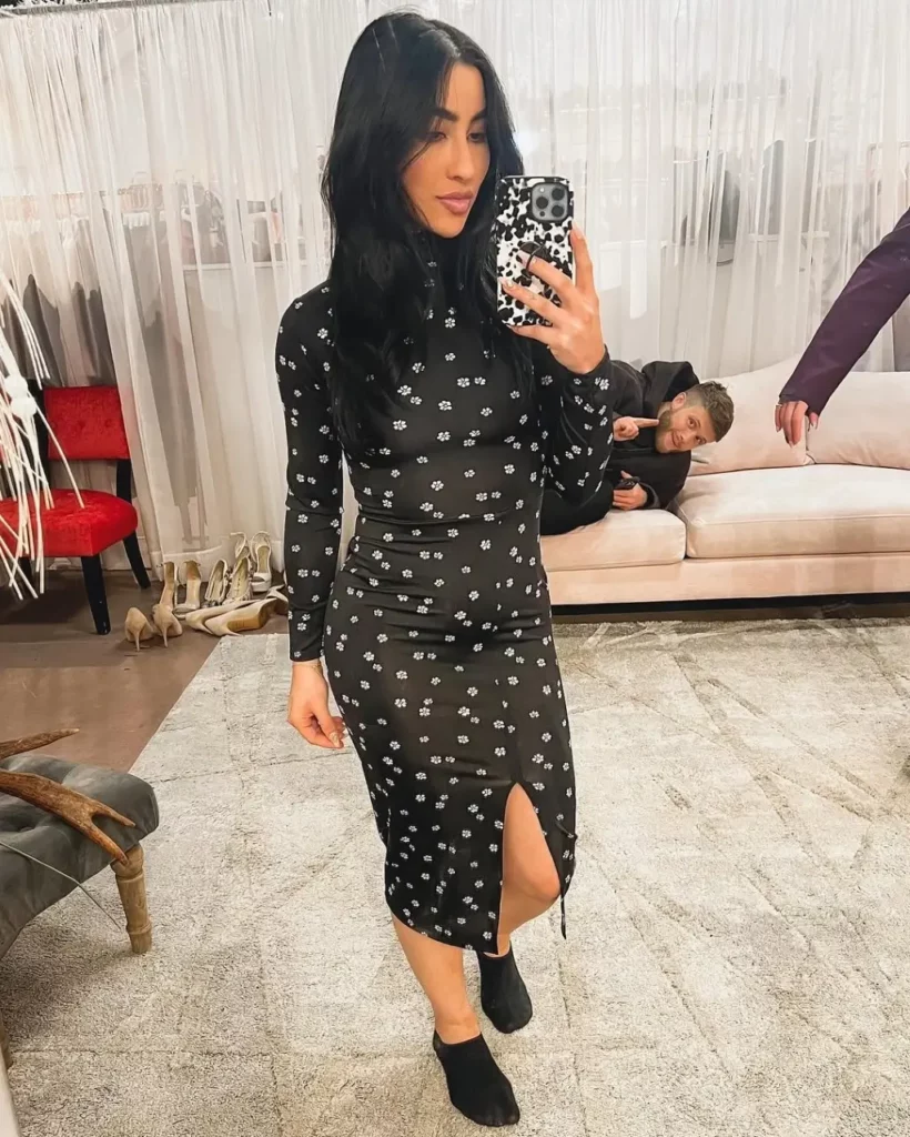 Stephanie Buttermore Age, Husband, Height, Net Worth, Ethnicity