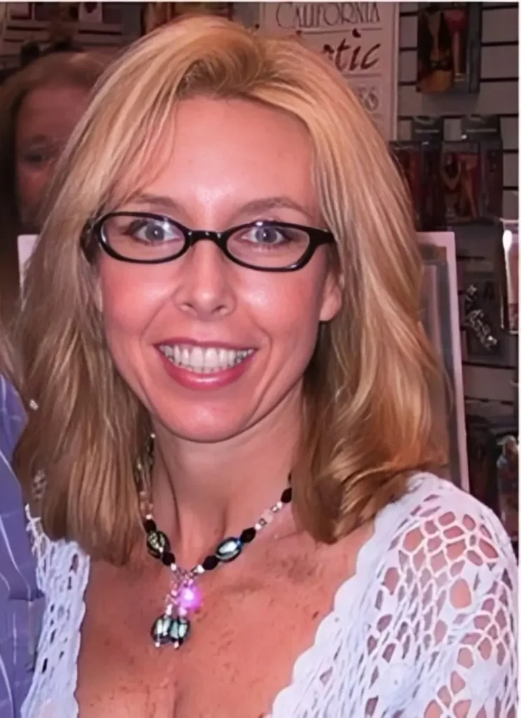 Victoria Paris Age, Real Name, Parents, Weight, Height, Net Worth