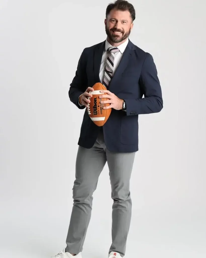 Dustin Fox Net Worth, Wife, Age, Stats, Kids, Family, Wiki