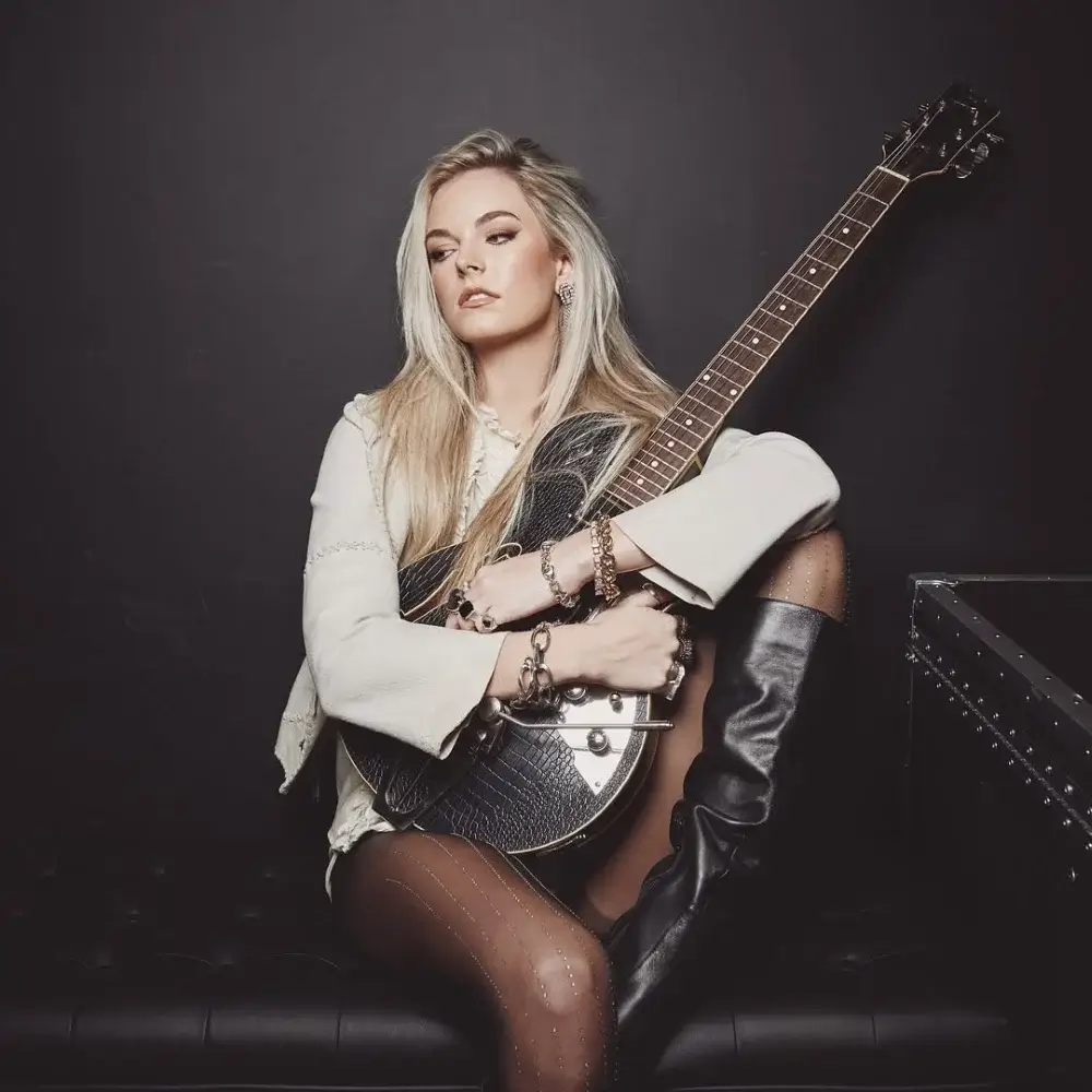 Karley Scott Collins Songs, Moves, Parents, Age, Net Worth, Bio