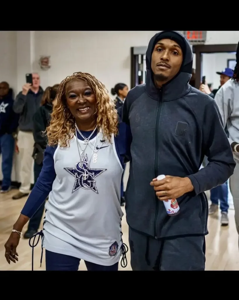 Lou Williams Stats, Age, Wife, Height, Net Worth, Career, Bio