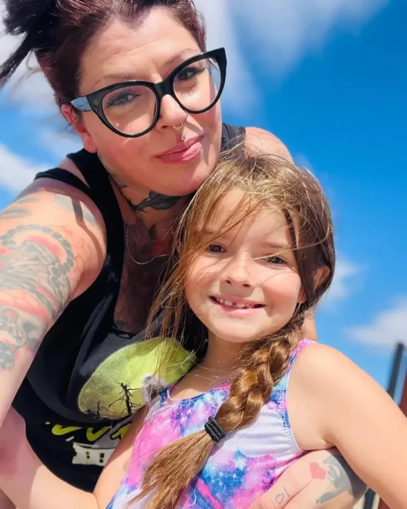 Tania Torres Age, Husband, Father, Net Worth, Daughter, Book