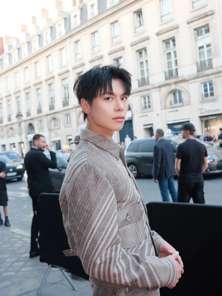 Glenn Yong Age, Height, Wife, Net Worth, Parents, Songs, Movies