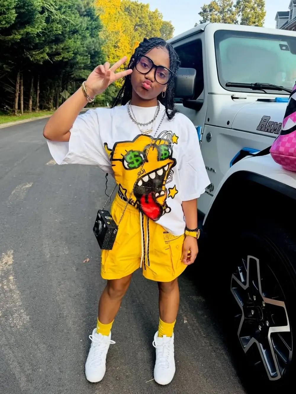 Khalani Simon Age, Height, Crush, Dad, Net Worth, Sister, Songs