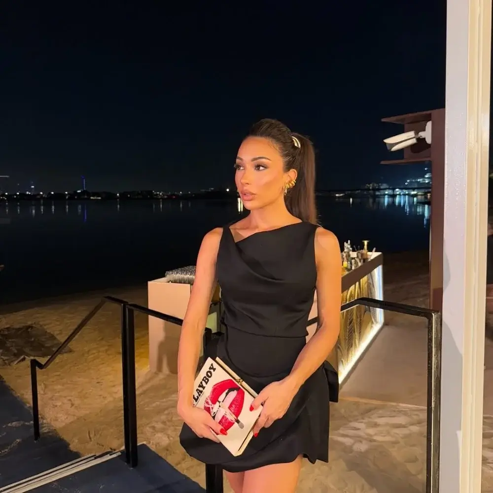 Lailli Mirza Age, Husband, Ethnicity, Net Worth, Parents, Height