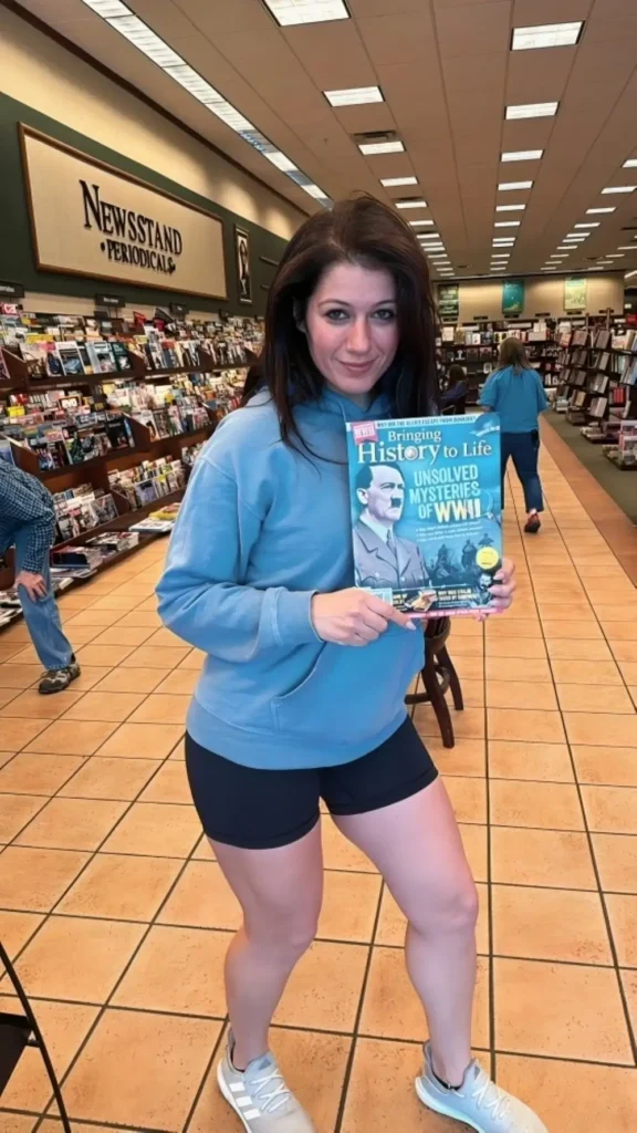 Leonarda Jonie Wiki, Husband, Age, Ethnicity, Height, Net Worth