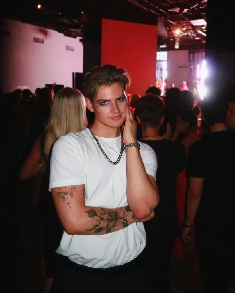 Trevor Barrett Bio, Age, Partner, Net Worth, Height, Parents