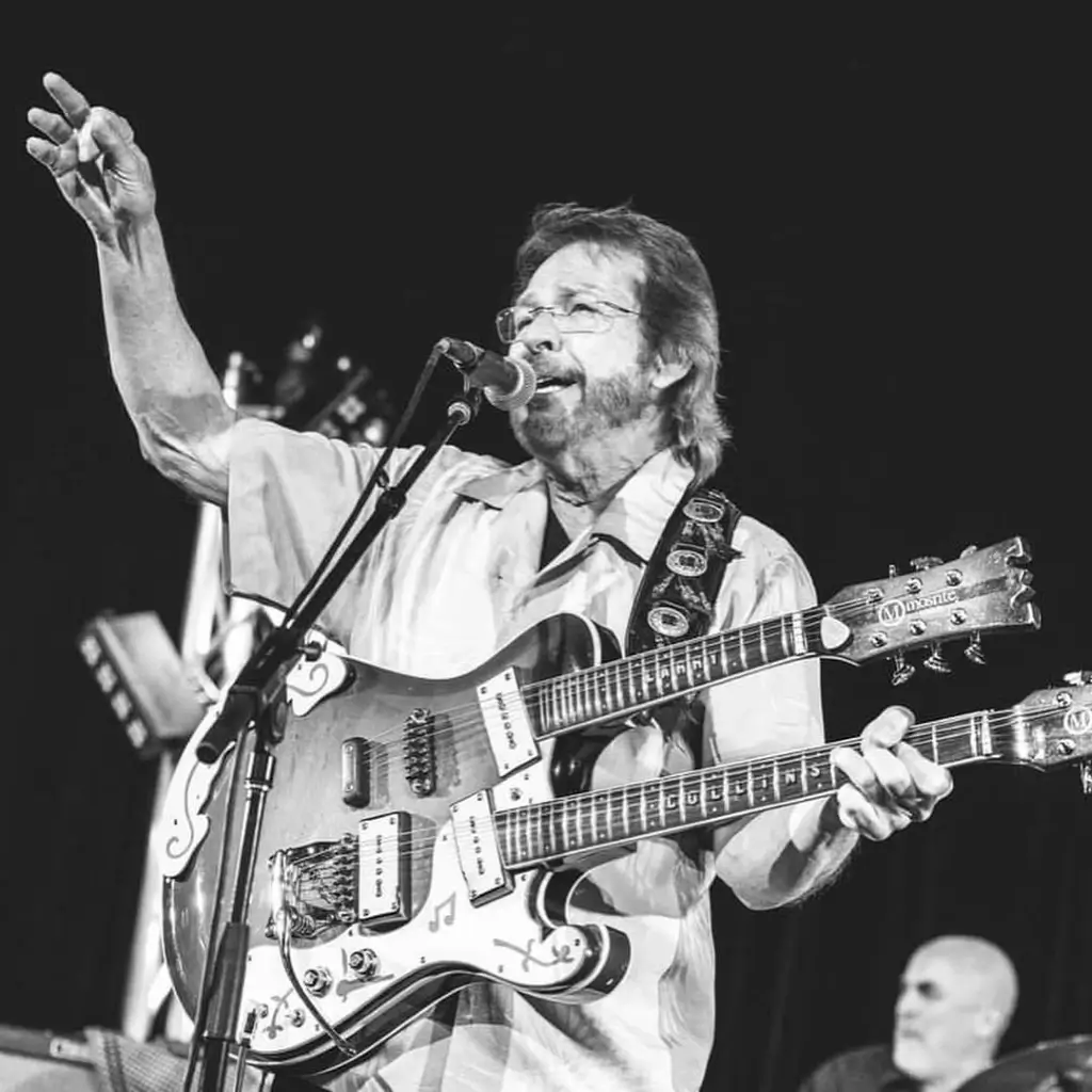 Larry Collins Wiki, Death, Age, Height, Net Worth, Songs, Wife