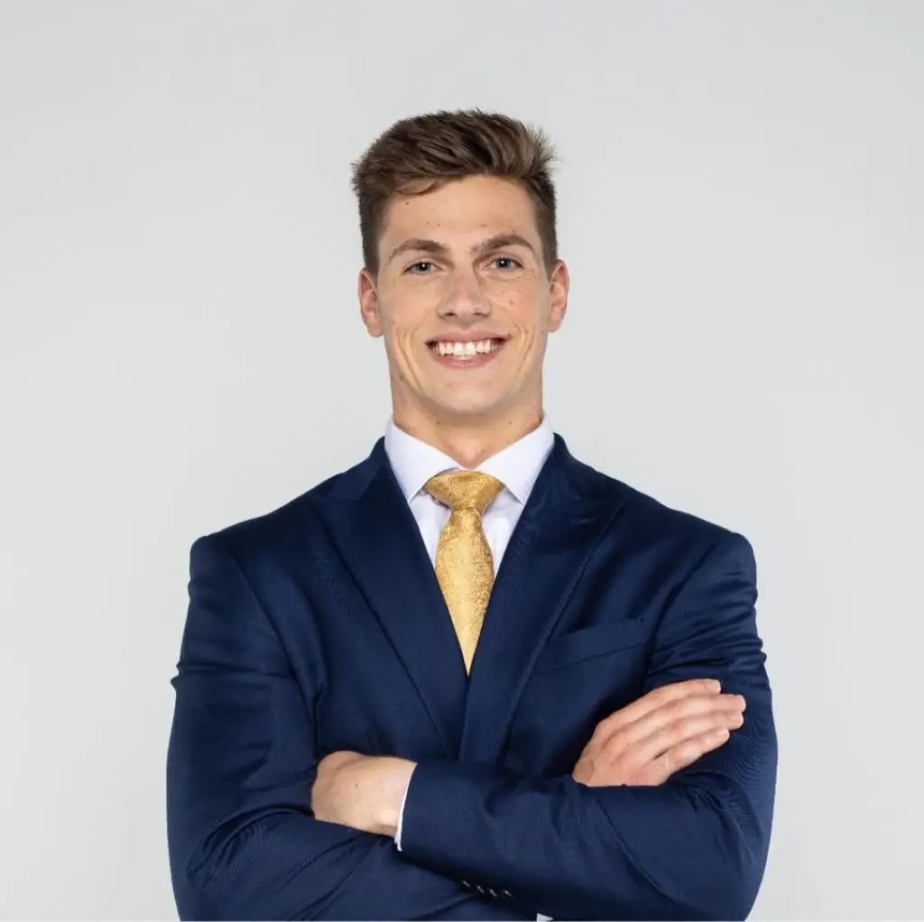 Luke Vickery Bio, Age, Salary, Net Worth, Girlfriend, Height, Family