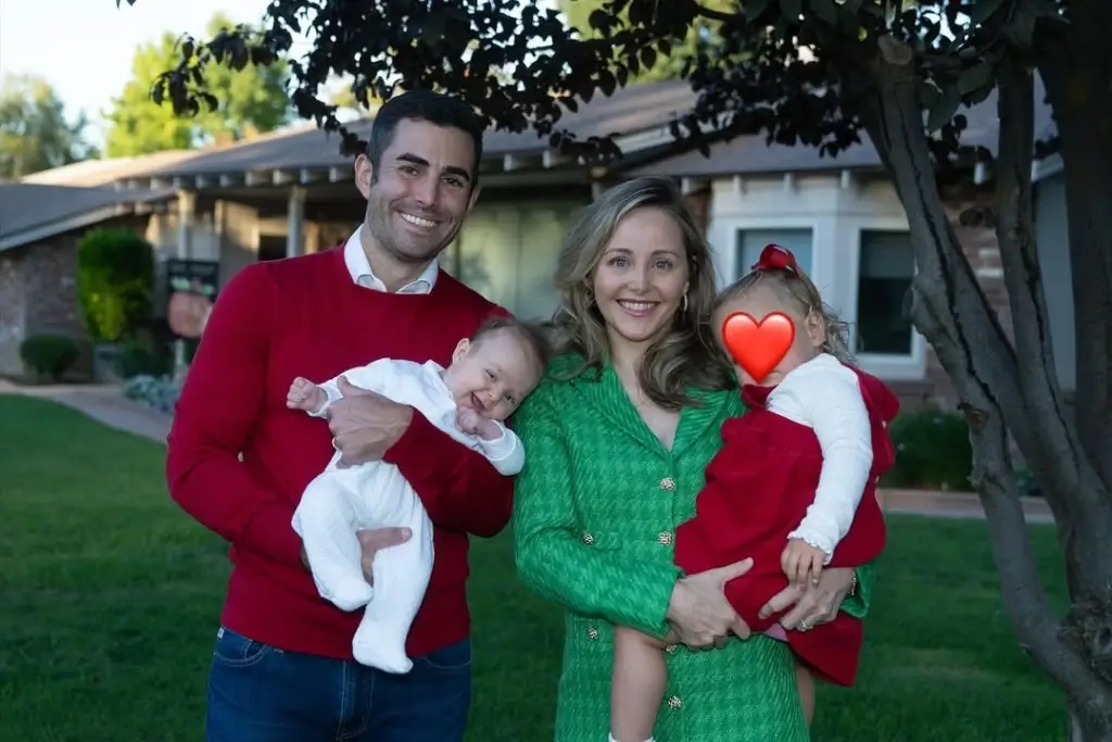 Taylor Riggs Age, Husband, Net Worth, Baby, Salary, Height, Bio